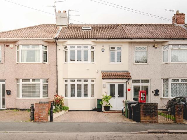 3 bedroom terraced house for sale