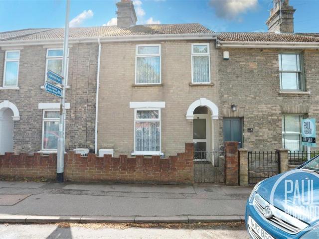 3 bedroom terraced house for sale