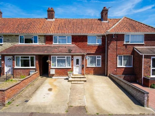 3 bedroom terraced house for sale