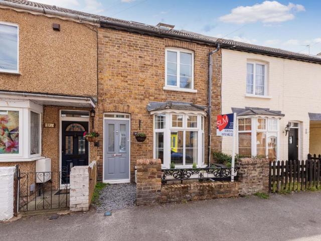 3 bedroom terraced house for sale
