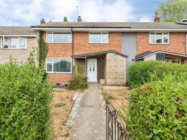 3 bedroom terraced house for sale
