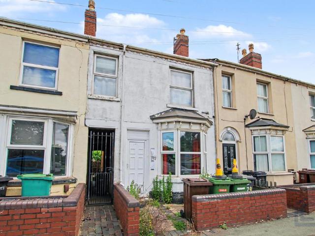 3 bedroom terraced house for sale