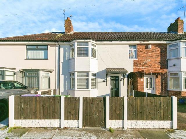 3 bedroom terraced house for sale