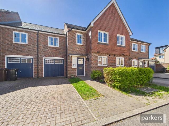 3 bedroom terraced house for sale