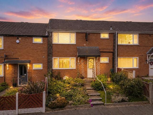3 bedroom terraced house for sale