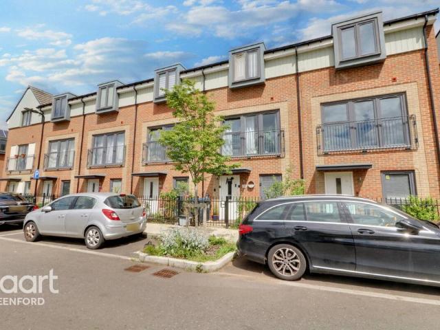 3 bedroom terraced house for sale