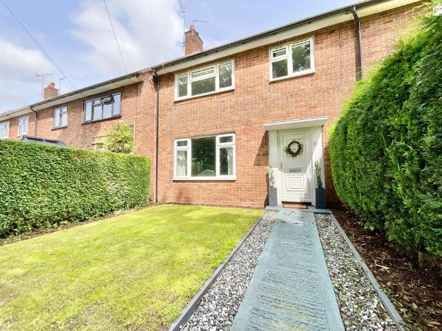3 bedroom terraced house for sale
