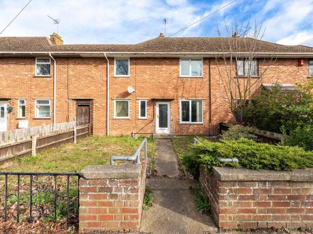 3 bedroom terraced house for sale