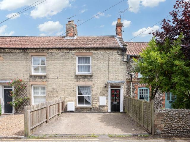 3 bedroom terraced house for sale