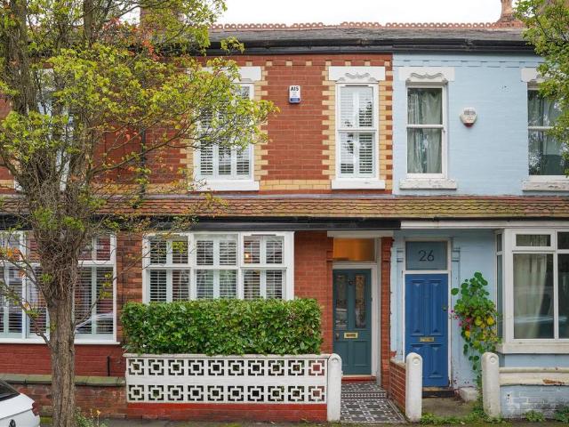 3 bedroom terraced house for sale