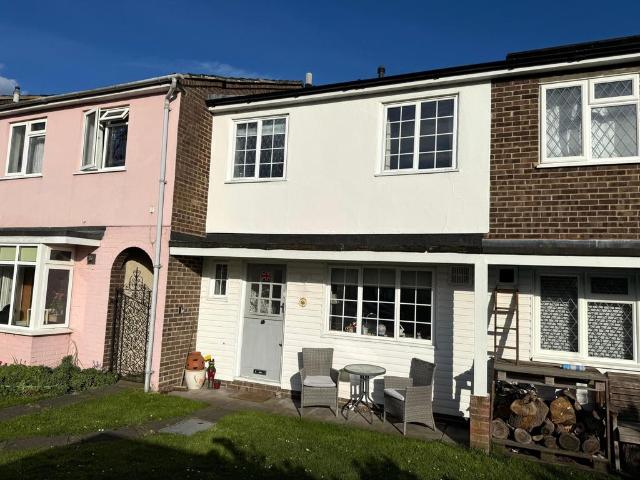 3 bedroom terraced house for sale