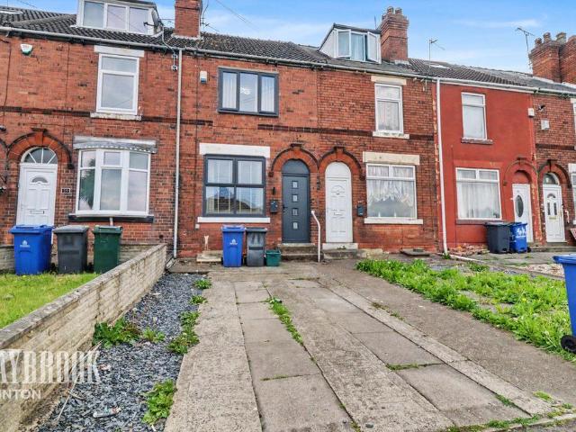 3 bedroom terraced house for sale