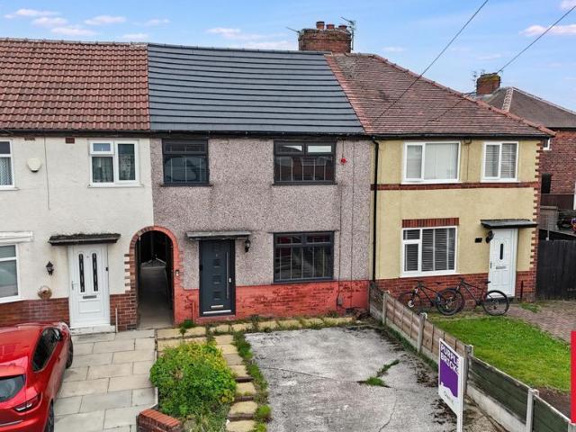 3 bedroom terraced house for sale