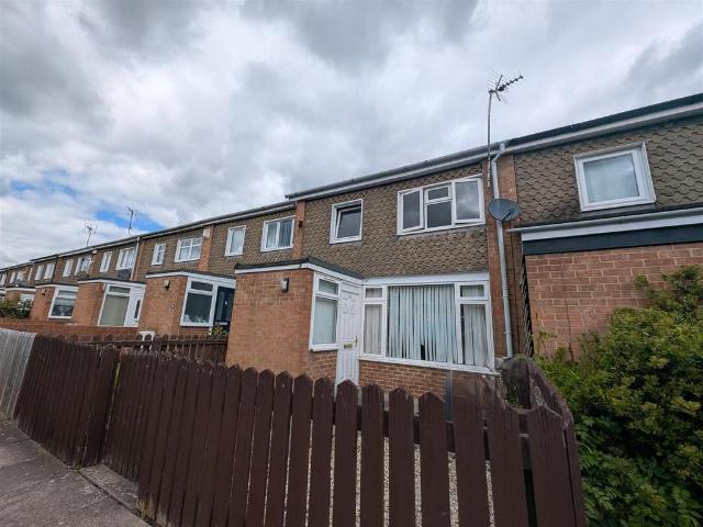 3 bedroom terraced house for sale