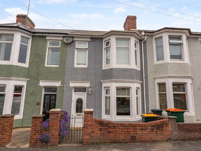 3 bedroom terraced house for sale