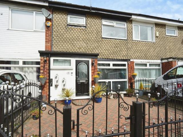 3 bedroom terraced house for sale