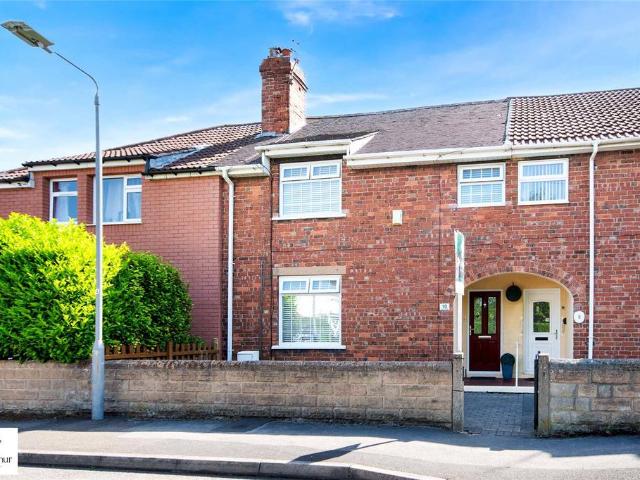 3 bedroom terraced house for sale
