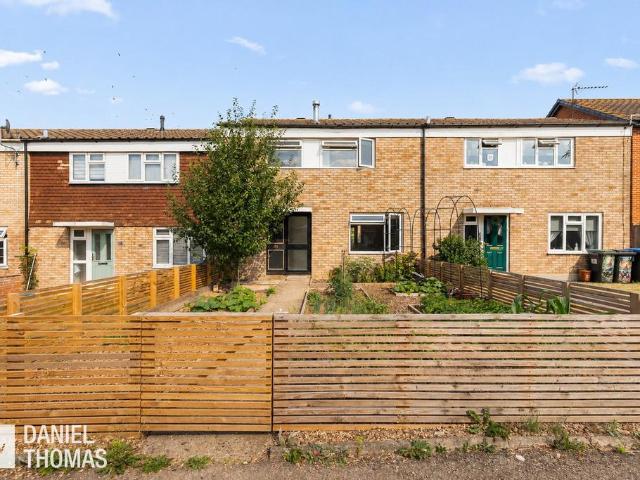3 bedroom terraced house for sale