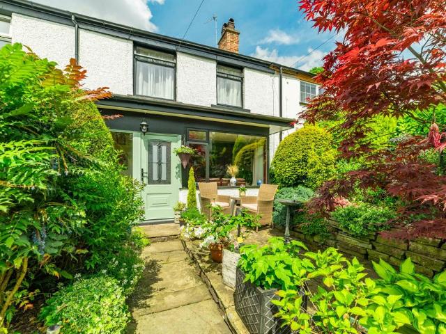 3 bedroom terraced house for sale
