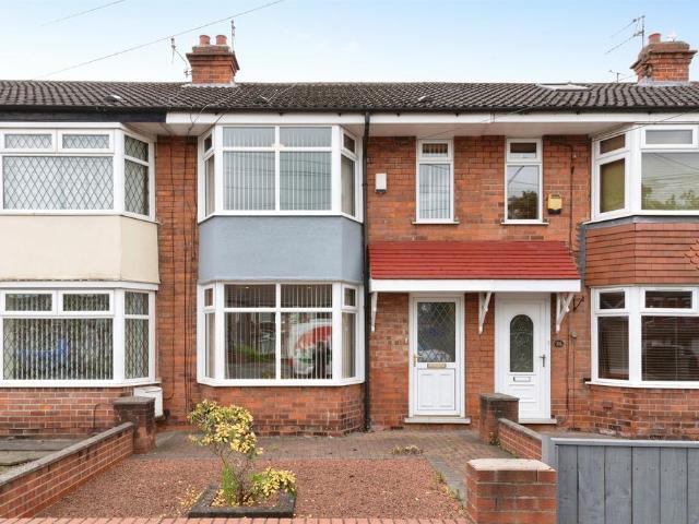 3 bedroom terraced house for sale