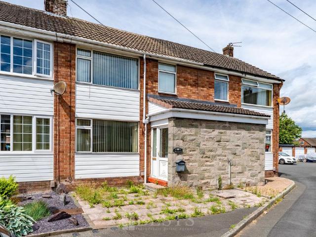 3 bedroom terraced house for sale