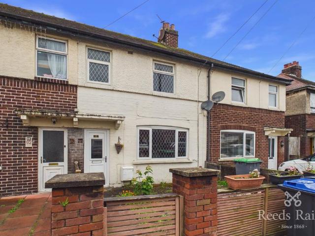3 bedroom terraced house for sale