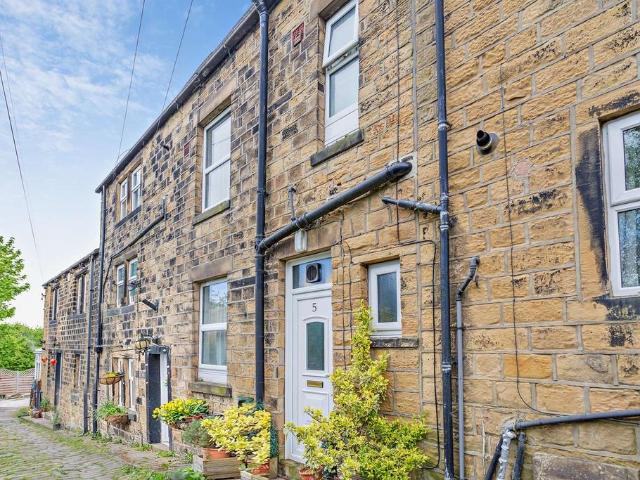 3 bedroom terraced house for sale