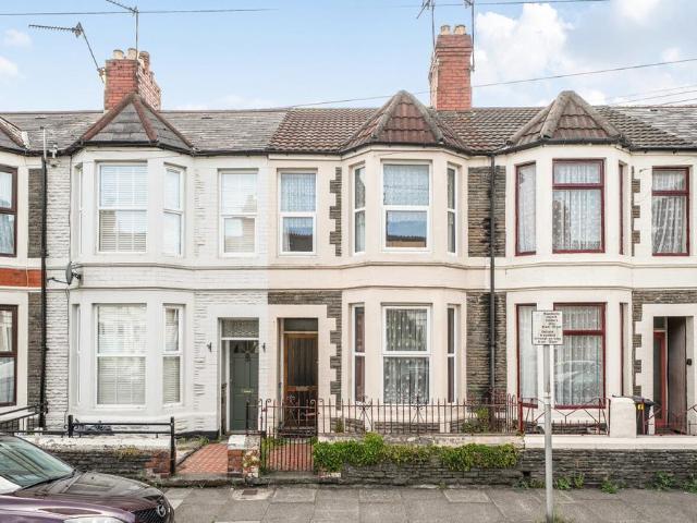3 bedroom terraced house for sale