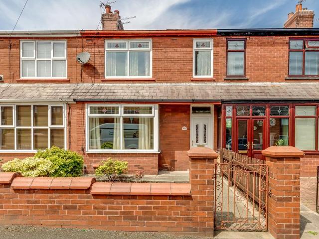 3 bedroom terraced house for sale