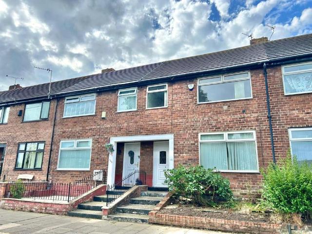 3 bedroom terraced house for sale