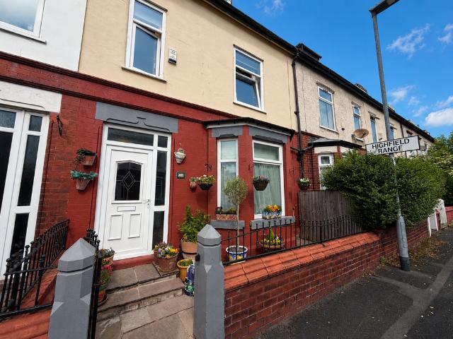 3 bedroom terraced house for sale