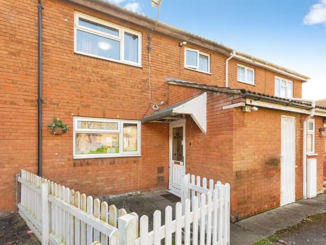 3 bedroom terraced house for sale