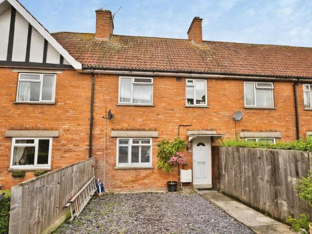 3 bedroom terraced house for sale