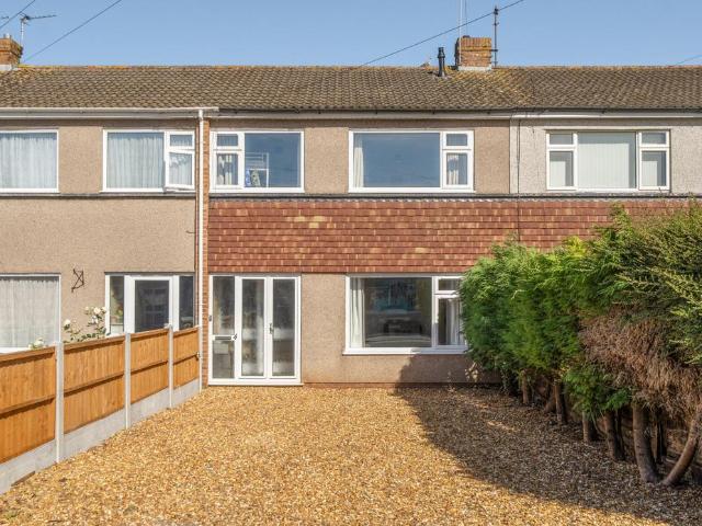 3 bedroom terraced house for sale