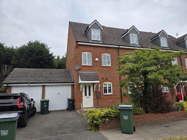 3 bedroom terraced house for sale