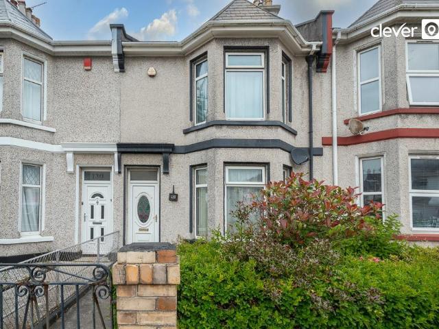 3 bedroom terraced house for sale