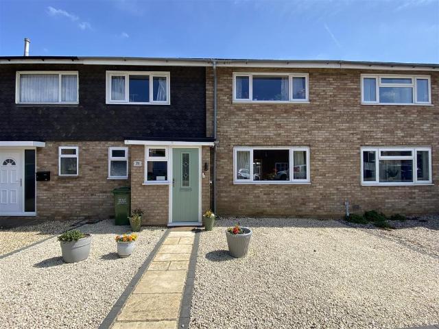 3 bedroom terraced house for sale