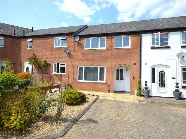 3 bedroom terraced house for sale