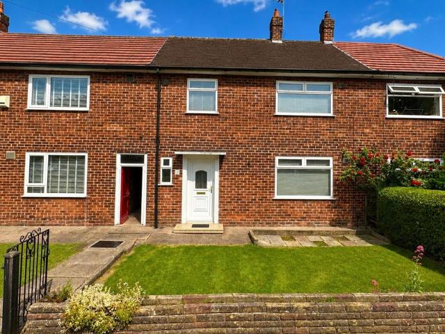 3 bedroom terraced house for sale