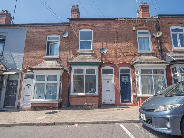 3 bedroom terraced house for sale