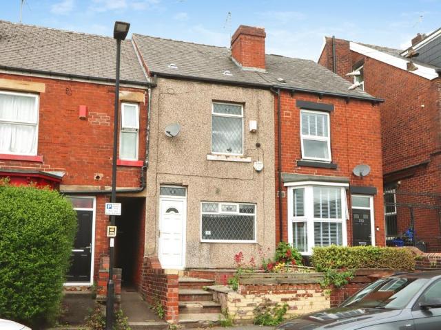 3 bedroom terraced house for sale