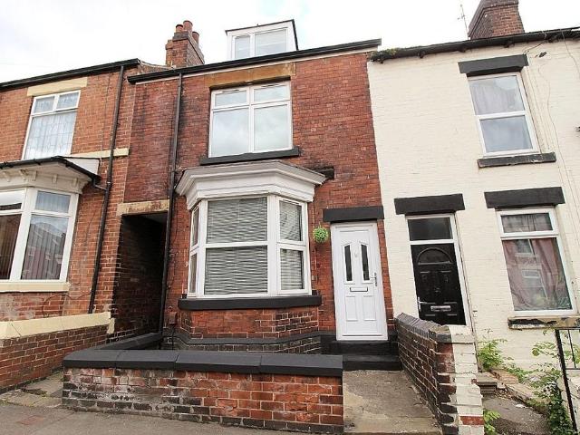 3 bedroom terraced house for sale