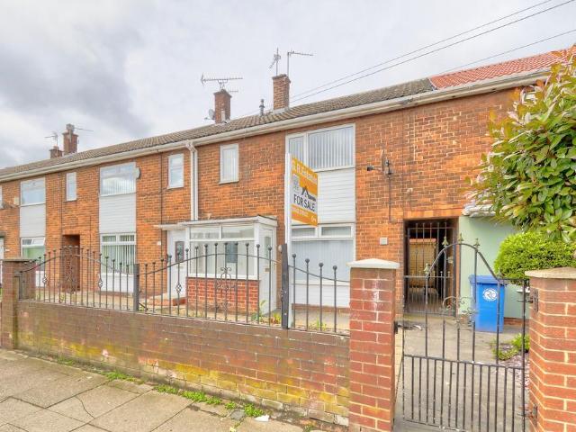 3 bedroom terraced house for sale