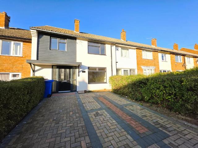 3 bedroom terraced house for sale