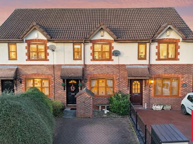 3 bedroom terraced house for sale