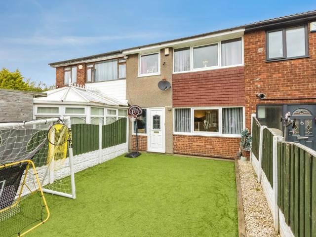 3 bedroom terraced house for sale