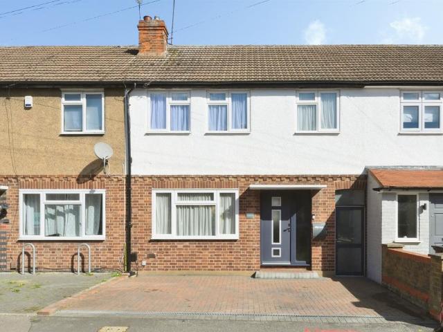 3 bedroom terraced house for sale