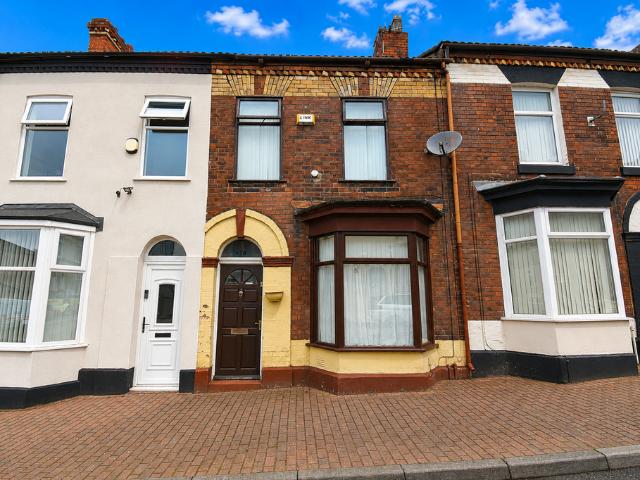3 bedroom terraced house for sale