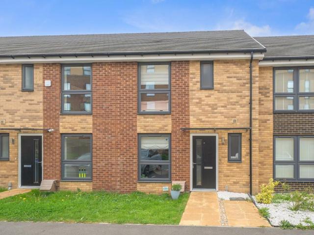 3 bedroom terraced house for sale