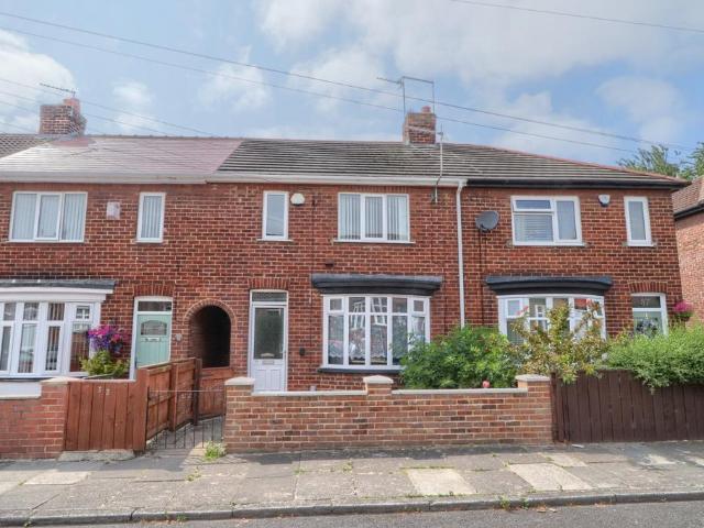 3 bedroom terraced house for sale